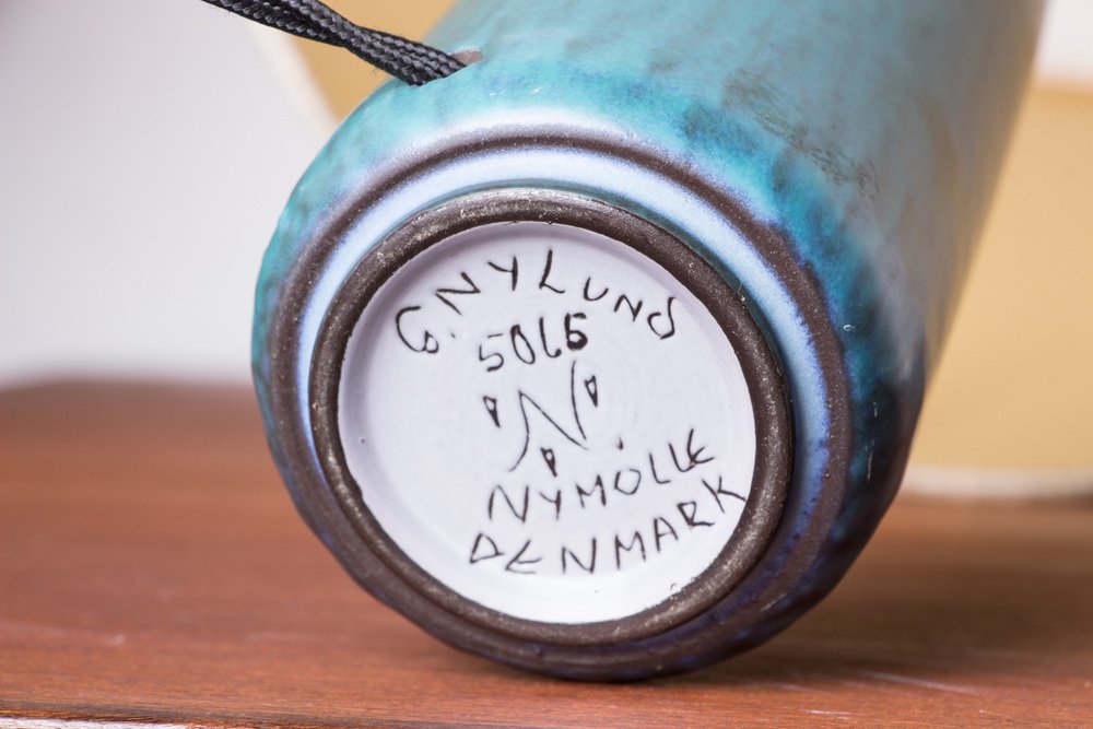 Dänische Kegelstumpf Tischlampe aus Matt Blauem Sandstein von Gunnar ...