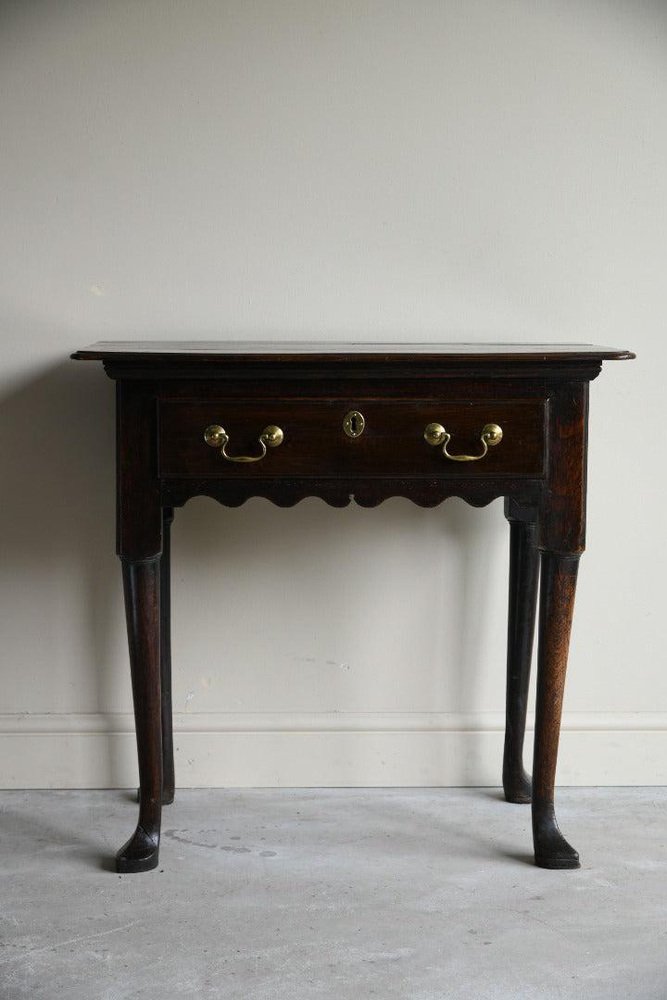 18th Century Oak Low Boy Side Table for sale at Pamono