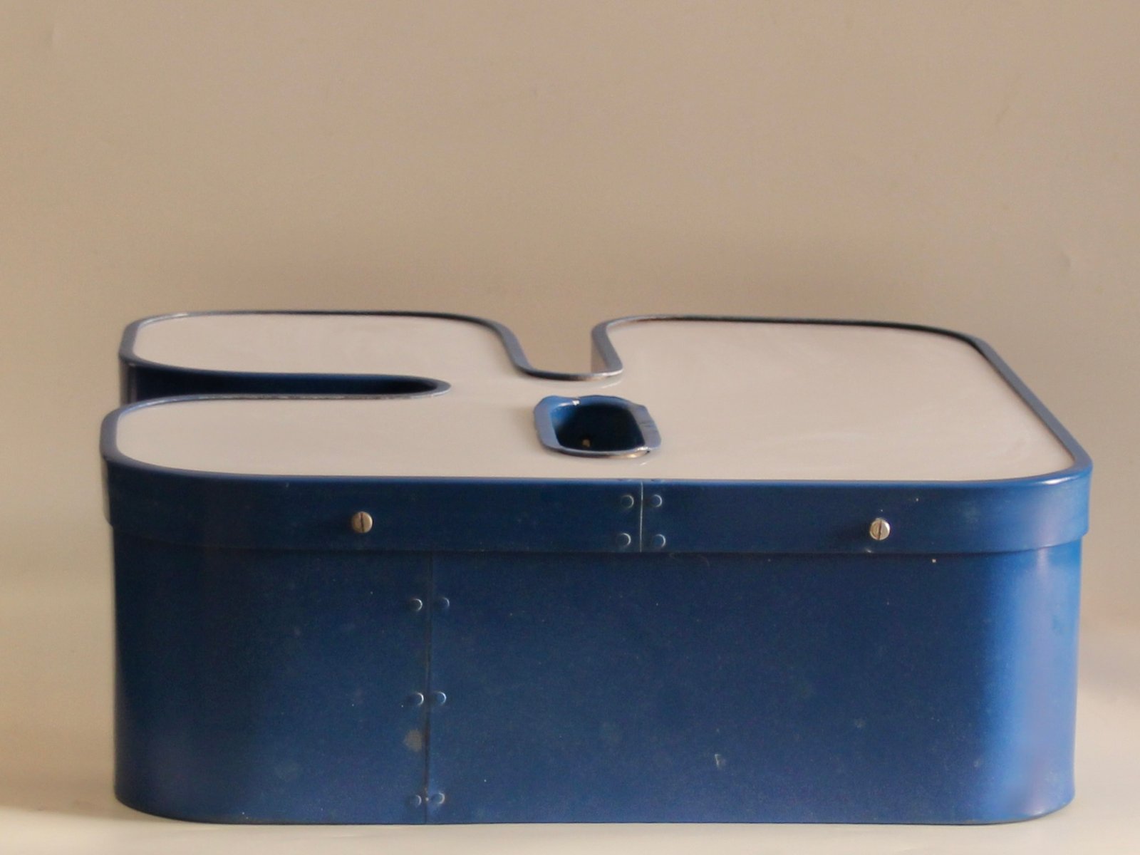 Mid-Century Illuminated Letter R, 1970s for sale at Pamono