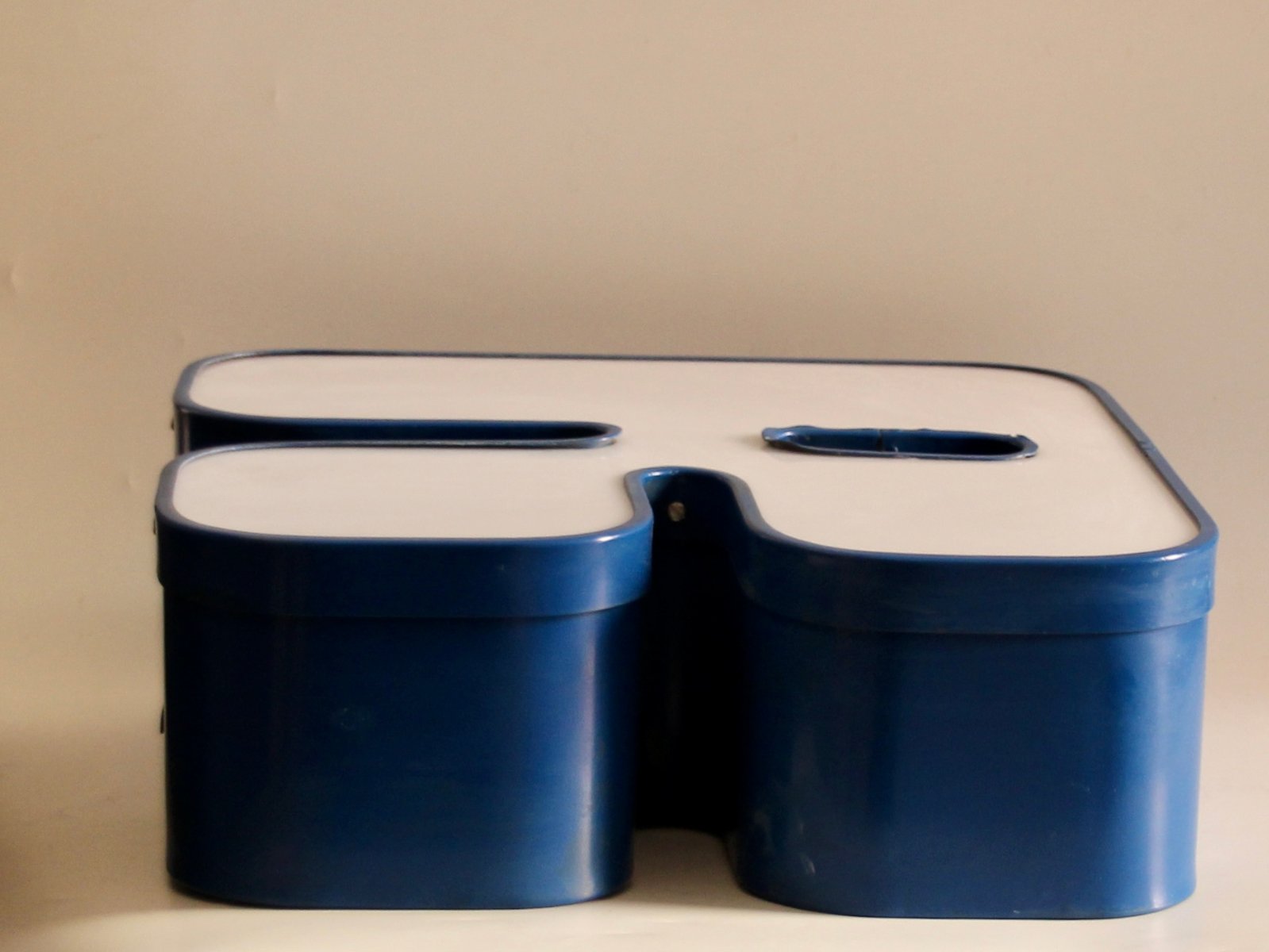 Mid-Century Illuminated Letter R, 1970s for sale at Pamono