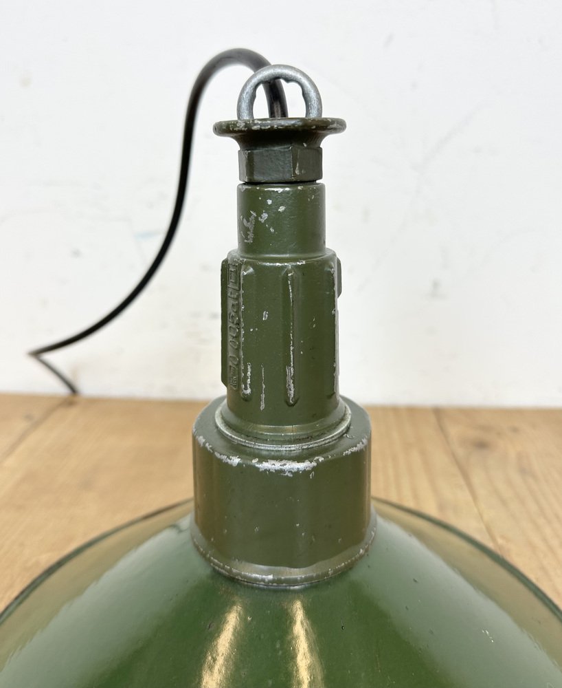 Industrial Green Enamel Military Pendant Lamp with Cast Aluminium Top ...