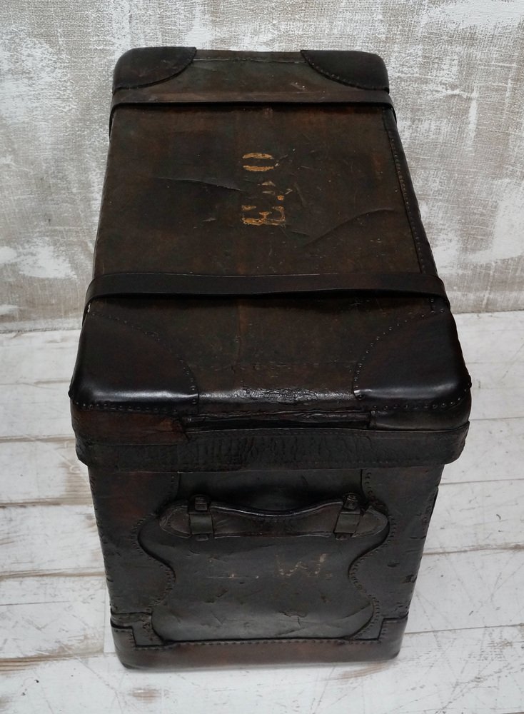 Georgian Leather Boot Trunk, 1800s for sale at Pamono