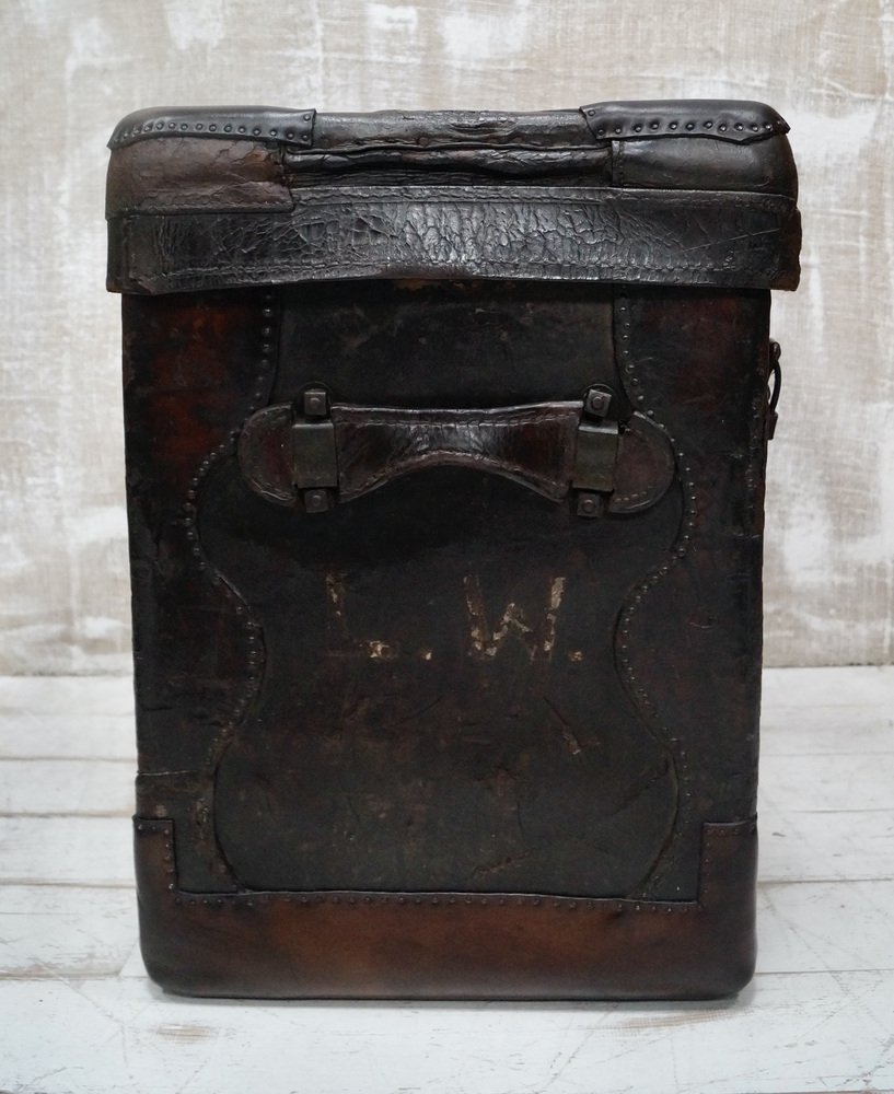 Georgian Leather Boot Trunk, 1800s for sale at Pamono