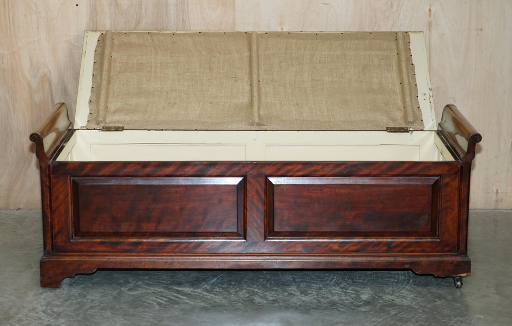 Brown Leather Chesterfield Flamed Hardwood Hall Bench Ottoman, 1860s ...