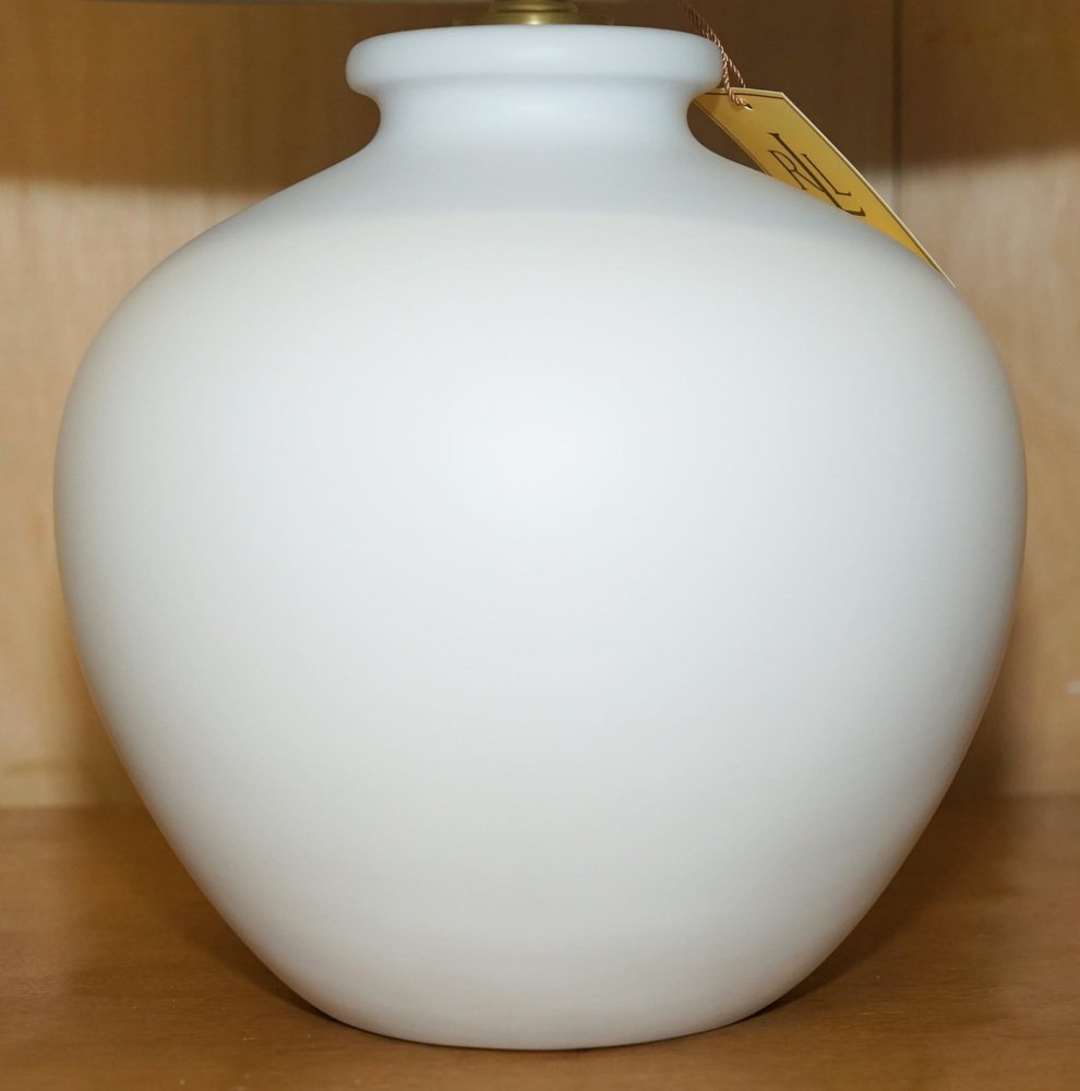 Ceramic White Vase Shape Table Lamps from Ralph Lauren for sale at Pamono