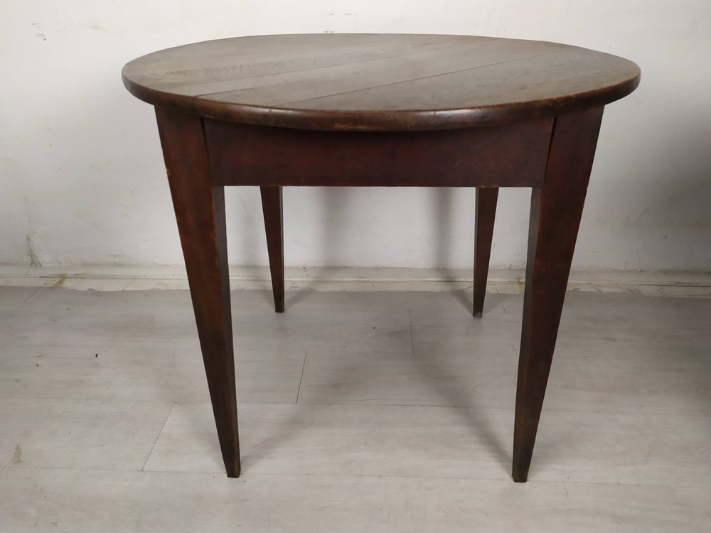 Round Oak Farm Table for sale at Pamono