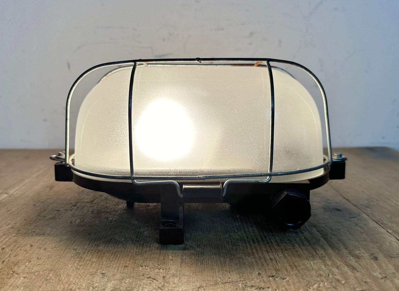 Industrial Bakelite Wall Light with Milk Glass, 1960s for sale at Pamono