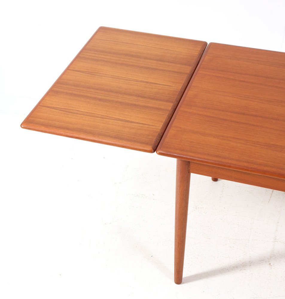 Mid-Century Modern Teak Mo. 215 Extendable Dining Room Table from ...