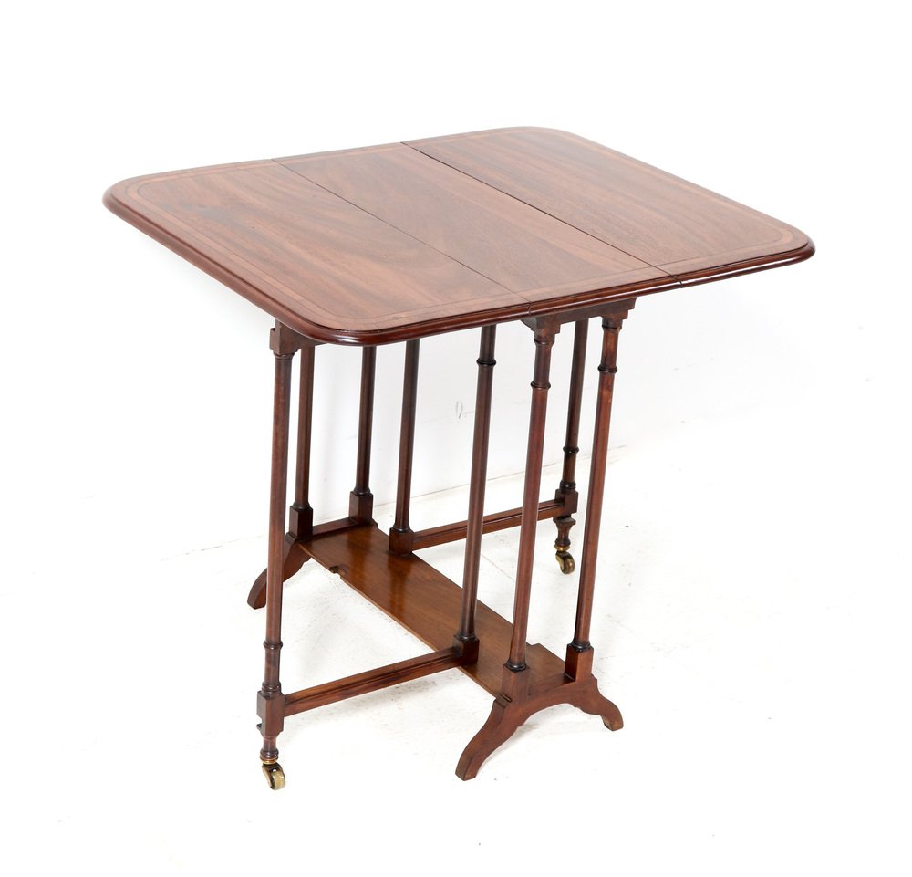 19th Century English Spider Leg Table with Drop Leaves in Walnut for ...