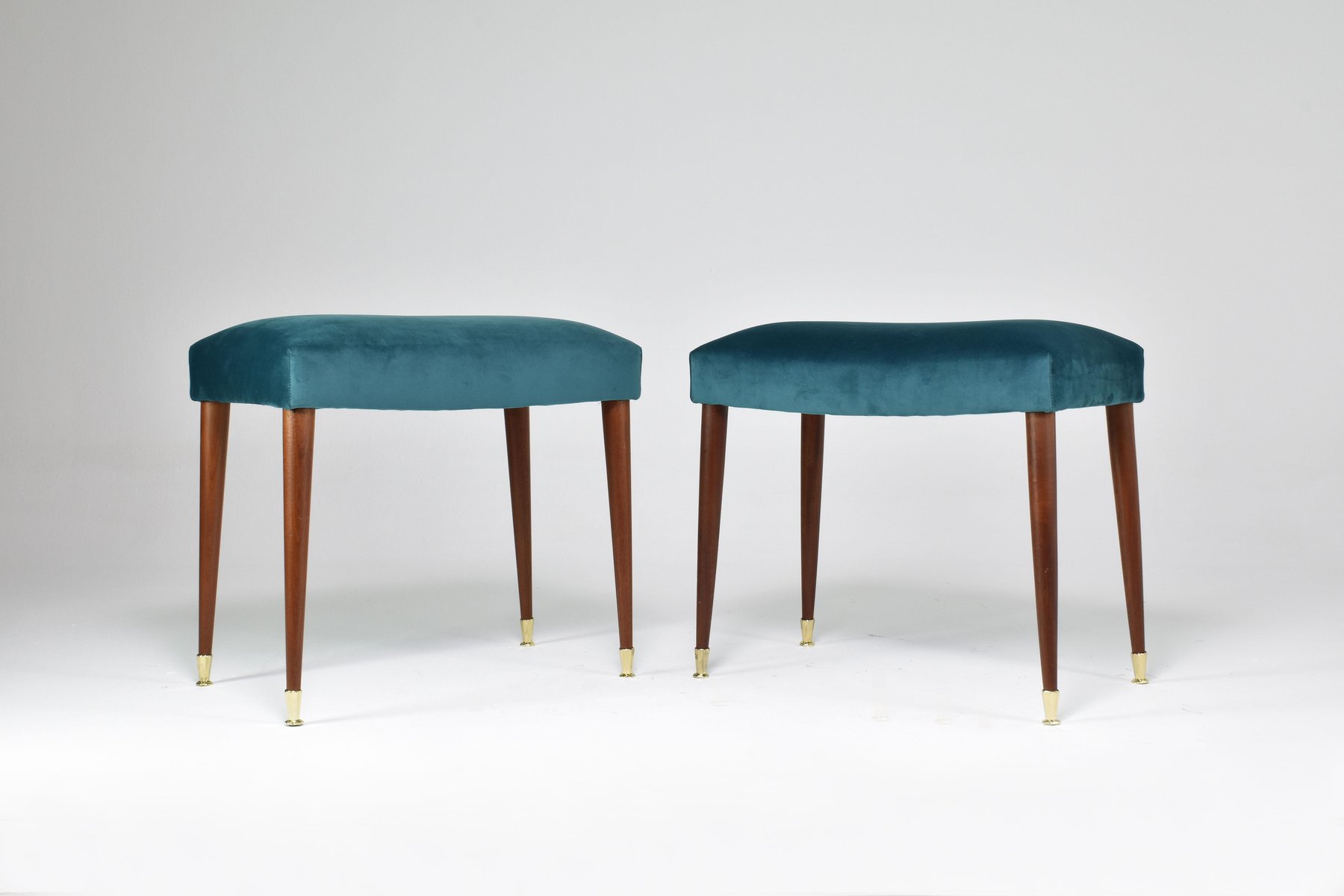 Mid-Century Italian Modern Stool, 1960s for sale at Pamono