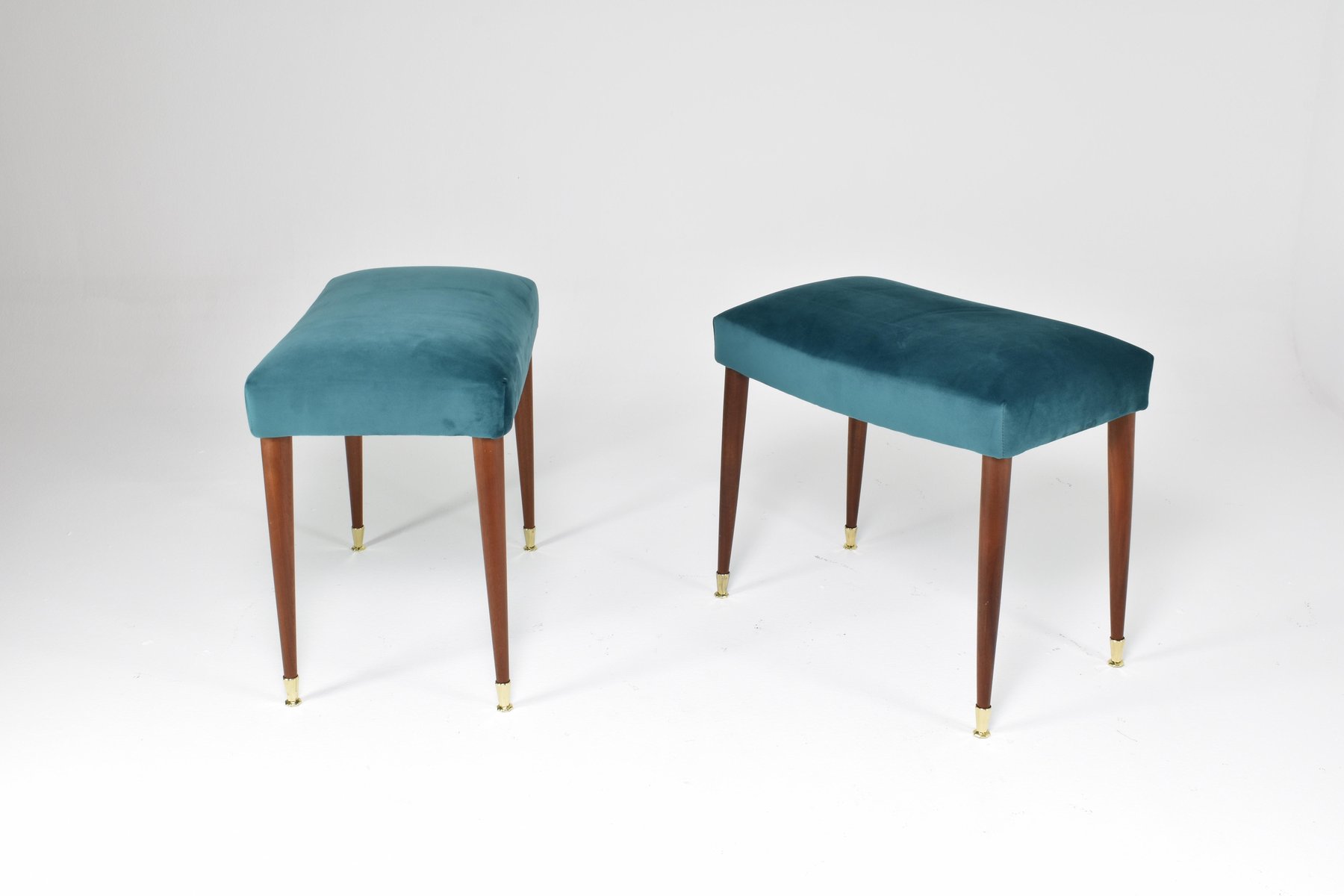 Mid-Century Italian Modern Stool, 1960s for sale at Pamono