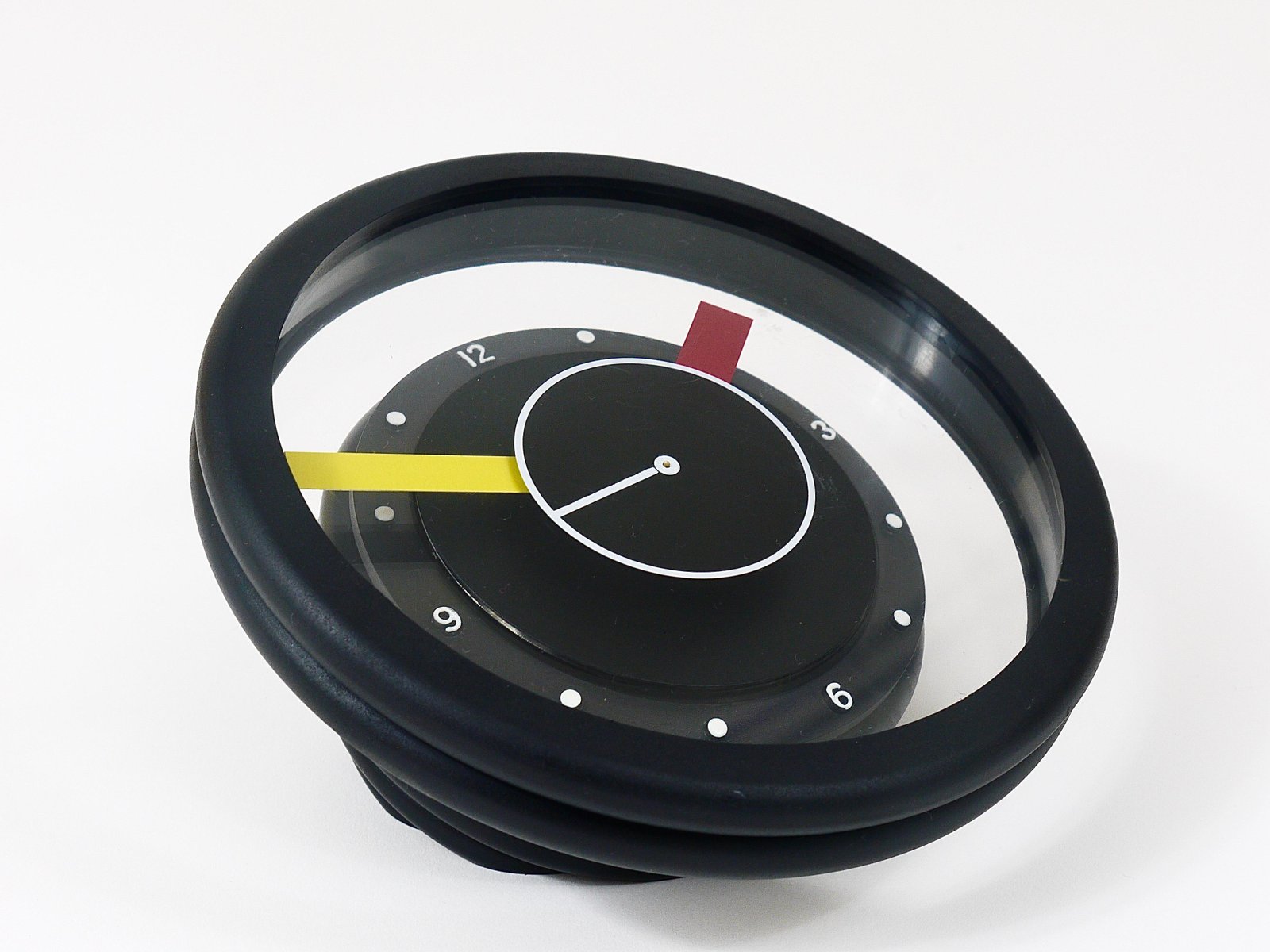 Postmodern Round Pop Art Desk or Table Clock, Italy, 1990s for sale at ...
