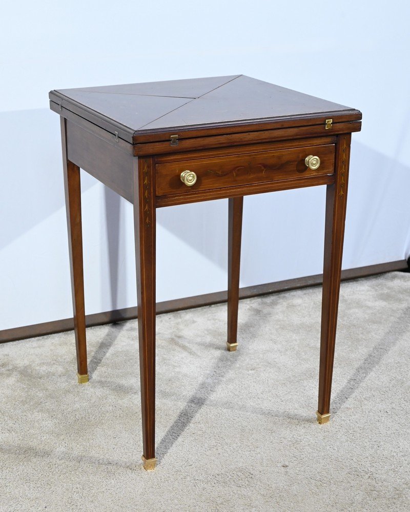 Molden Mahogany Handkerchief Table, 1920s for sale at Pamono
