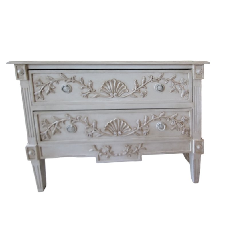 Italian Classic Commode with Drawers for sale at Pamono