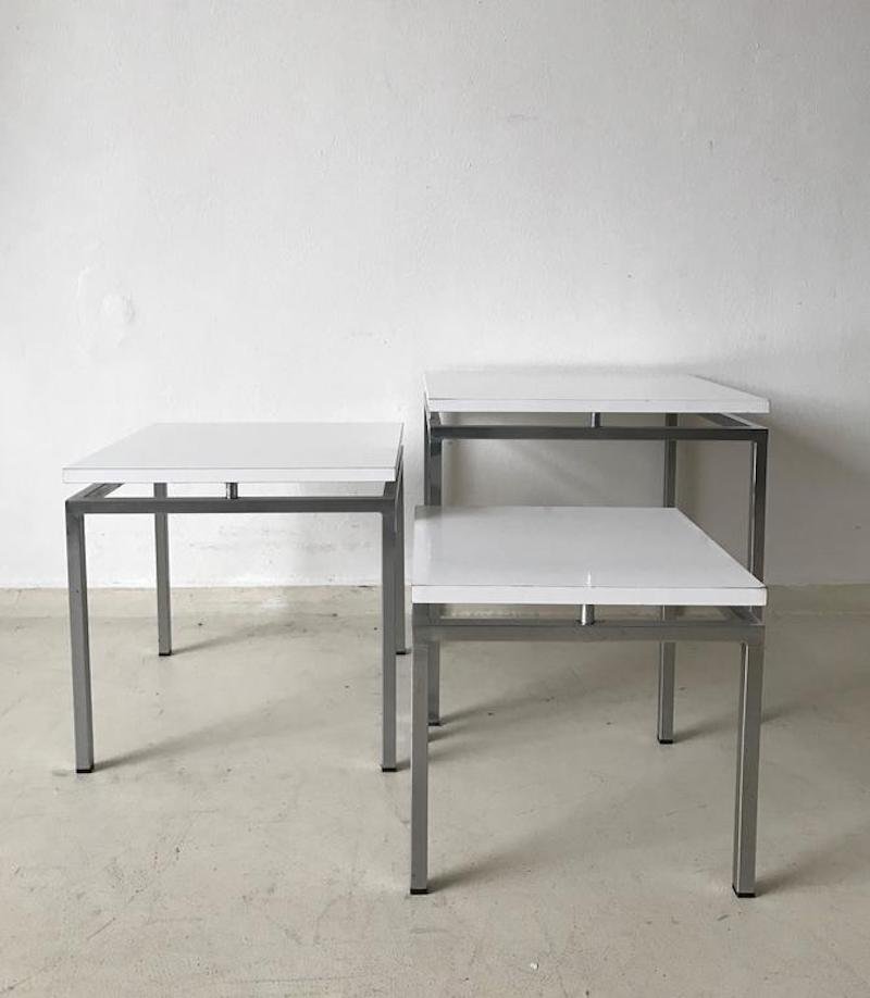 Mid-Century Modern White Nesting Tables, 1960s, Set of 3 for sale at Pamono