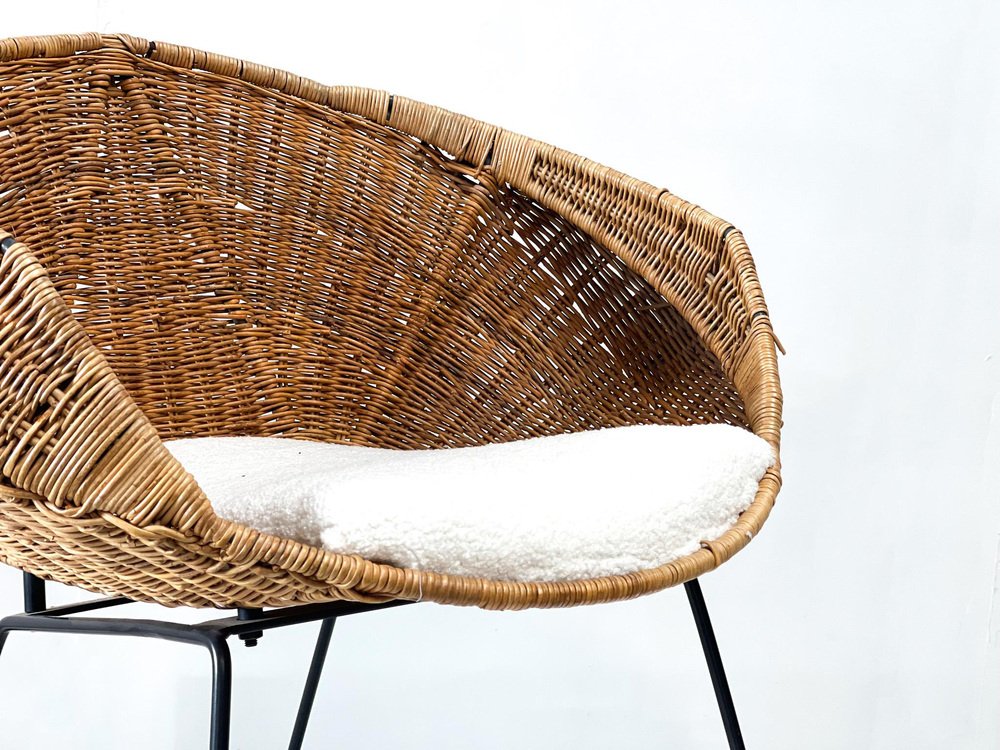 Rattan and Boucle Easy Chair, 1970s for sale at Pamono