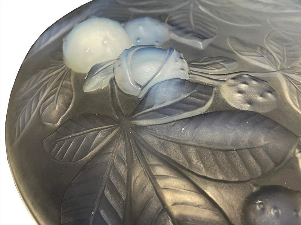 French Art Deco Verlys Opalescent Glass Bowl, 1930s for sale at Pamono