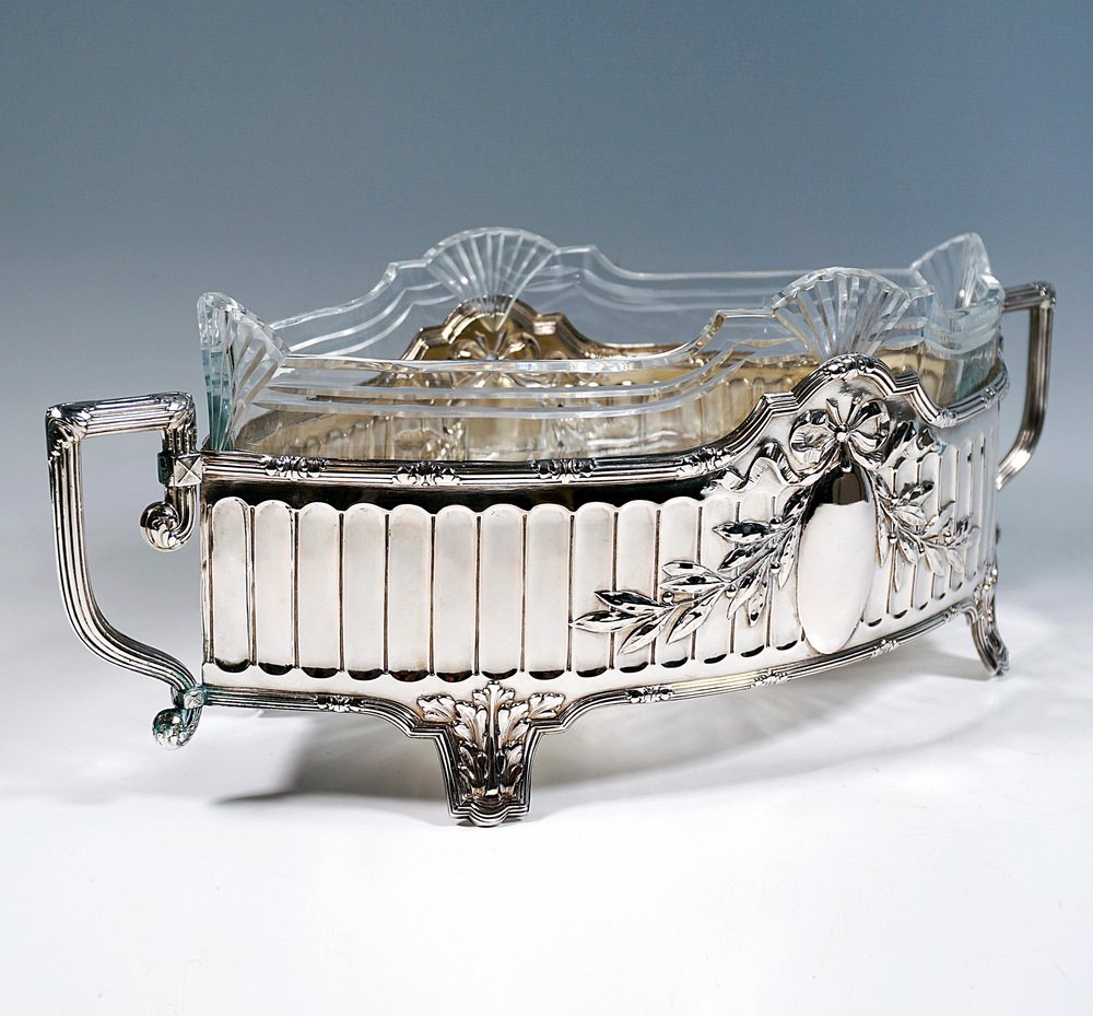 Art Nouveau Silver Jardinière in Navette Form from Koch & Bergfeld ...