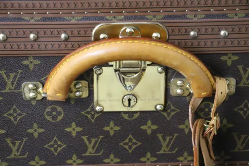 Large Suitcase from Louis Vuitton, 1990s for sale at Pamono