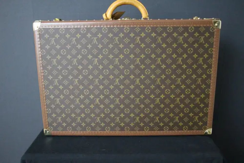 Large Suitcase from Louis Vuitton, 1990s for sale at Pamono