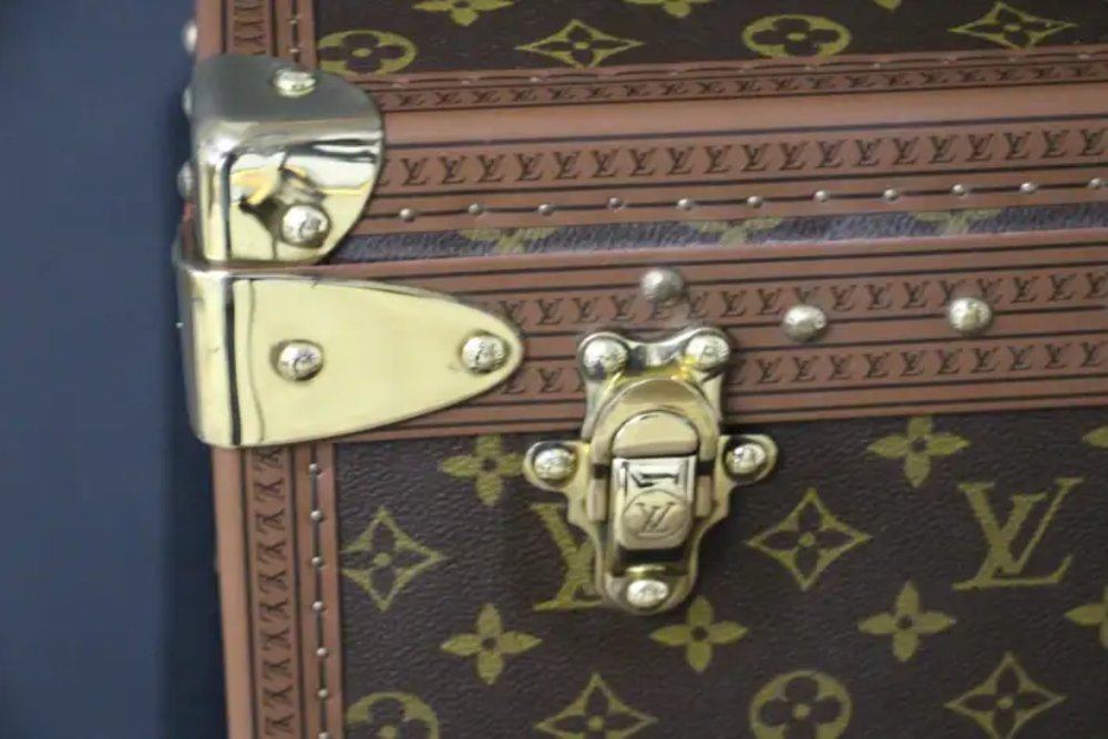 Large Suitcase from Louis Vuitton, 1990s for sale at Pamono