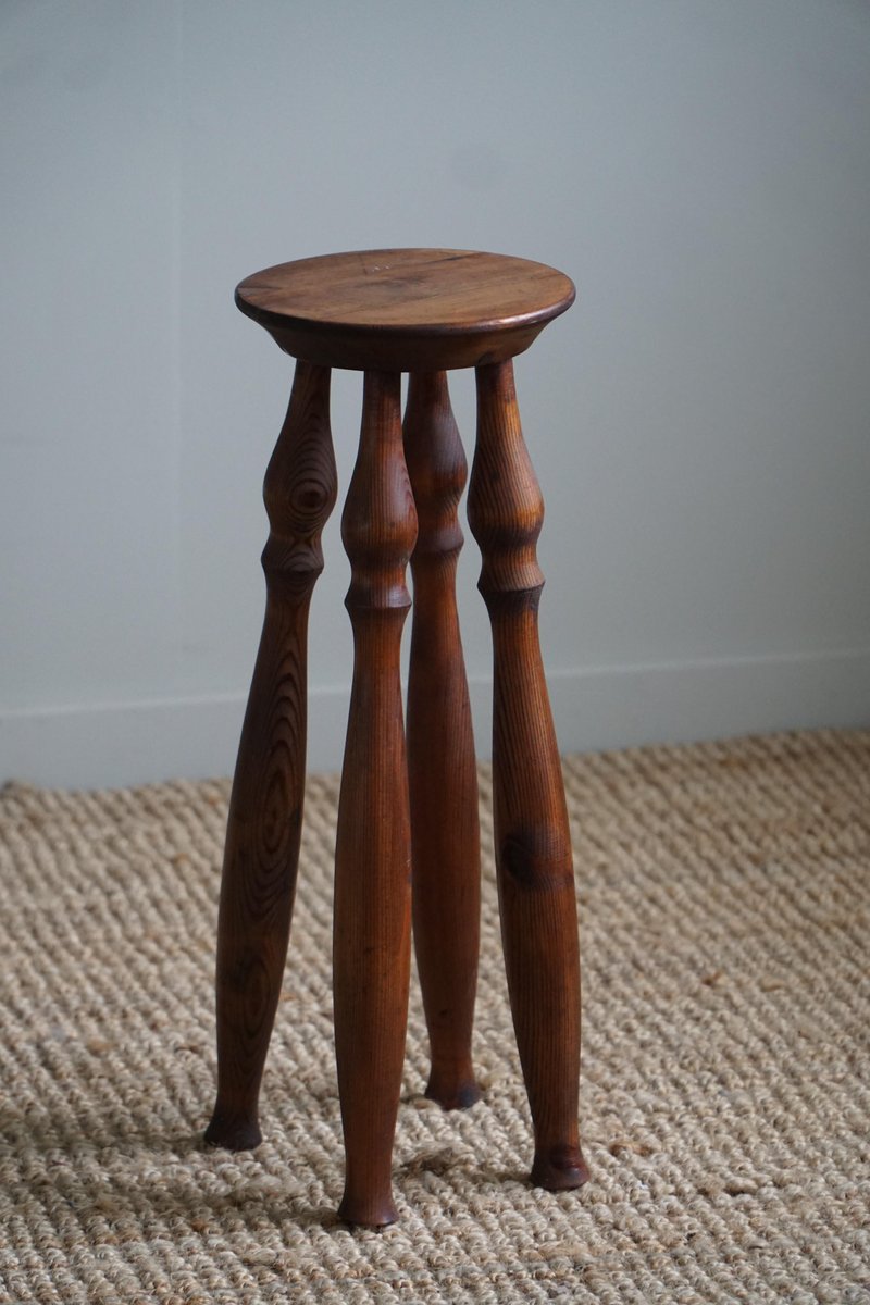 Mid-Century Modern Danish Narrow Stool in Pine, 1950s for sale at Pamono
