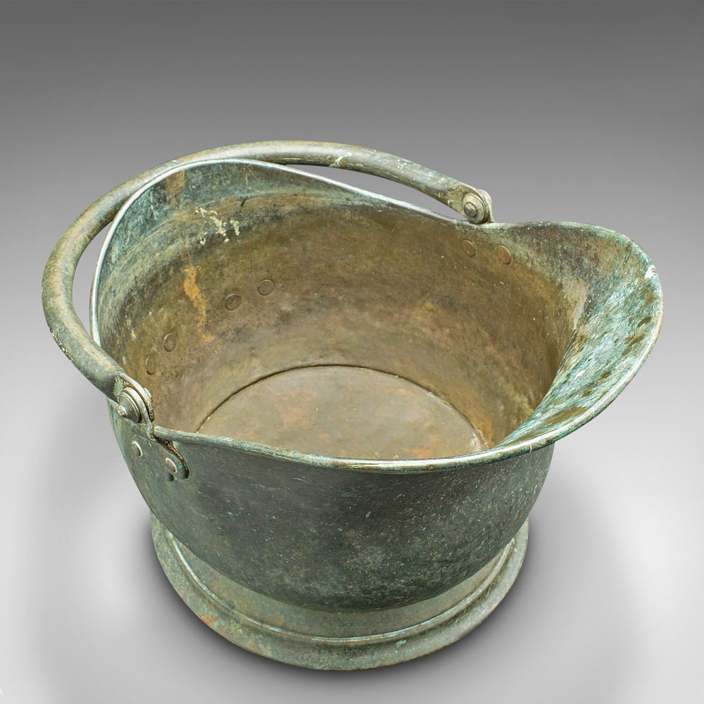 Antique English Victorian Country House Coal Scuttle in Copper for sale ...