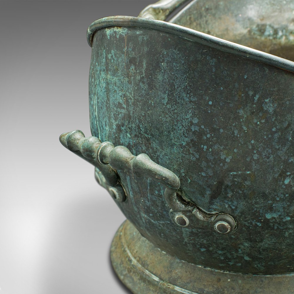 Antique English Victorian Country House Coal Scuttle in Copper for sale ...