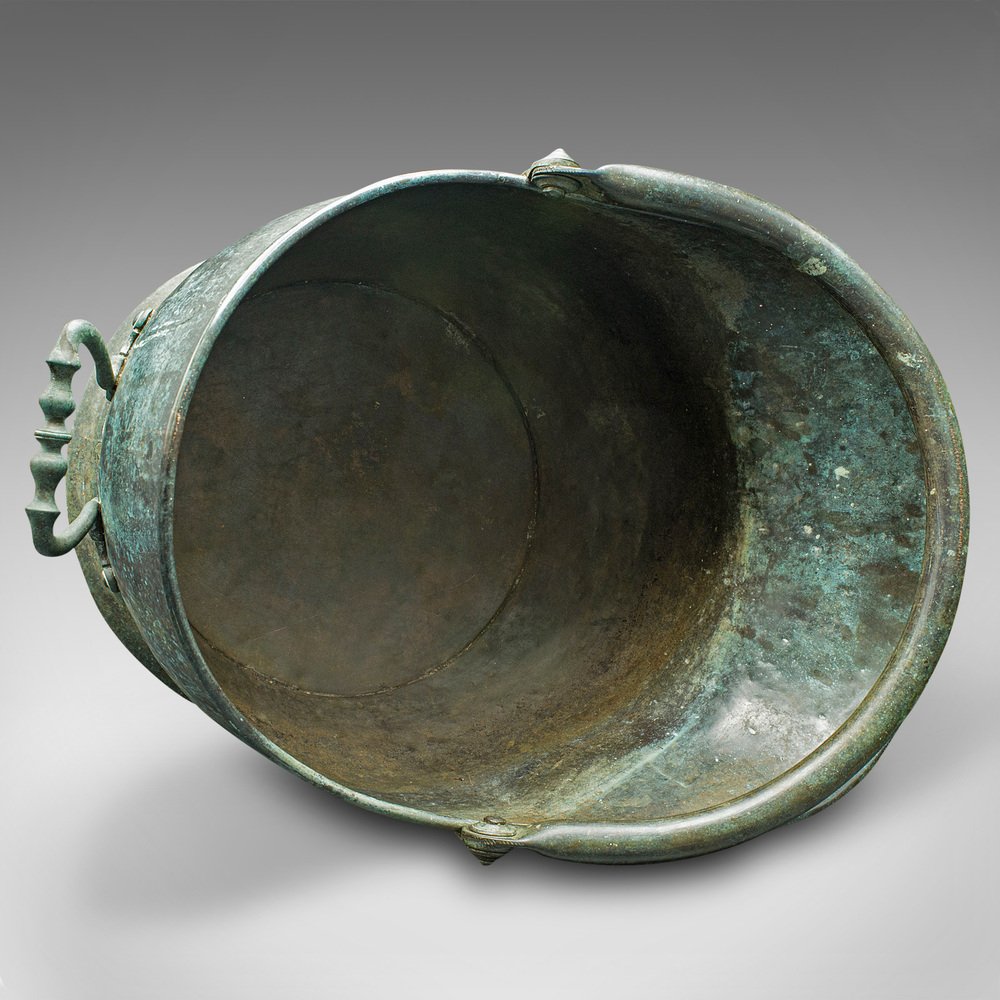 Antique English Victorian Country House Coal Scuttle in Copper for sale ...