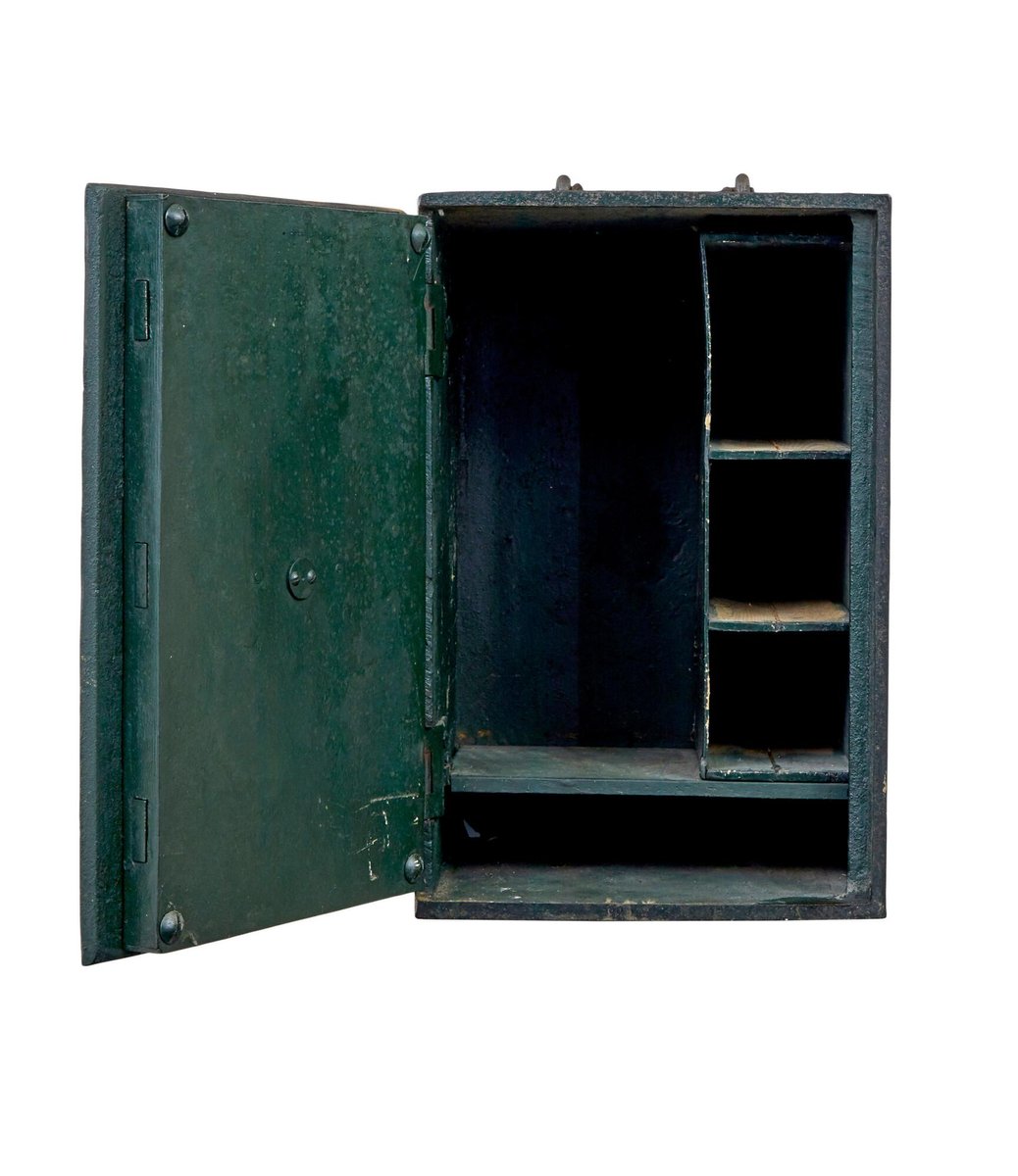 Early 19th Century Painted Iron Safe for sale at Pamono