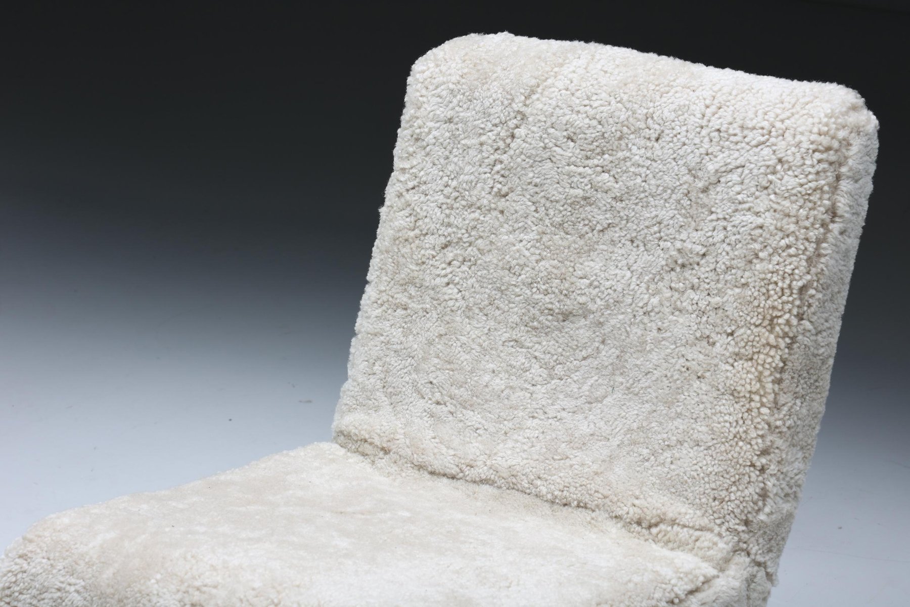 Mid-Century Modern Wool Lounge Chair, 1940s for sale at Pamono