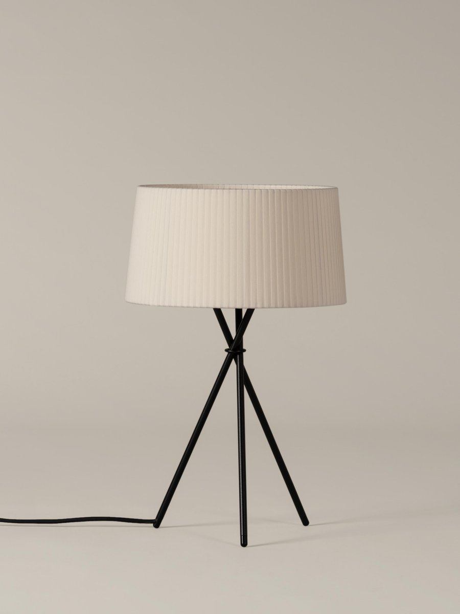 Natural Trípode M3 Table Lamp by Santa & Cole for sale at Pamono