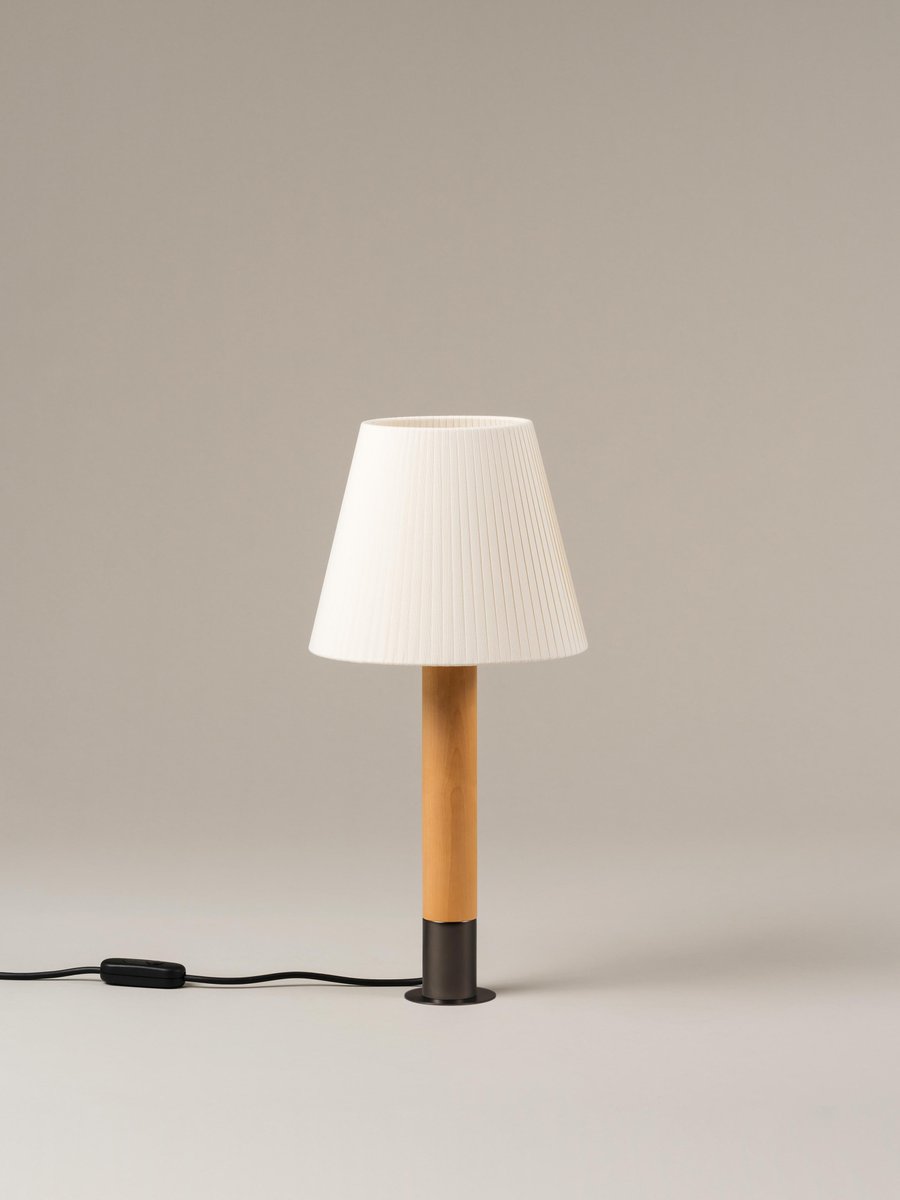 Bronze and Natural Básica M1 Table Lamp by Santiago Roqueta for Santa & Cole for sale at Pamono