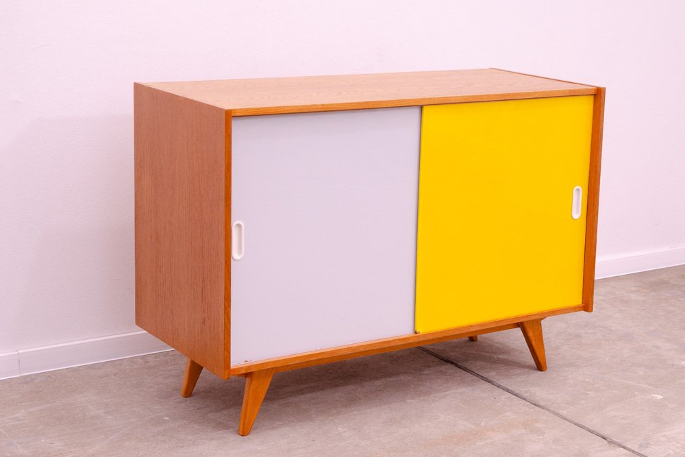 Mid-Century Sideboard U-452 by Jiří Jiroutek from Interier Praha, 1960s for sale at Pamono