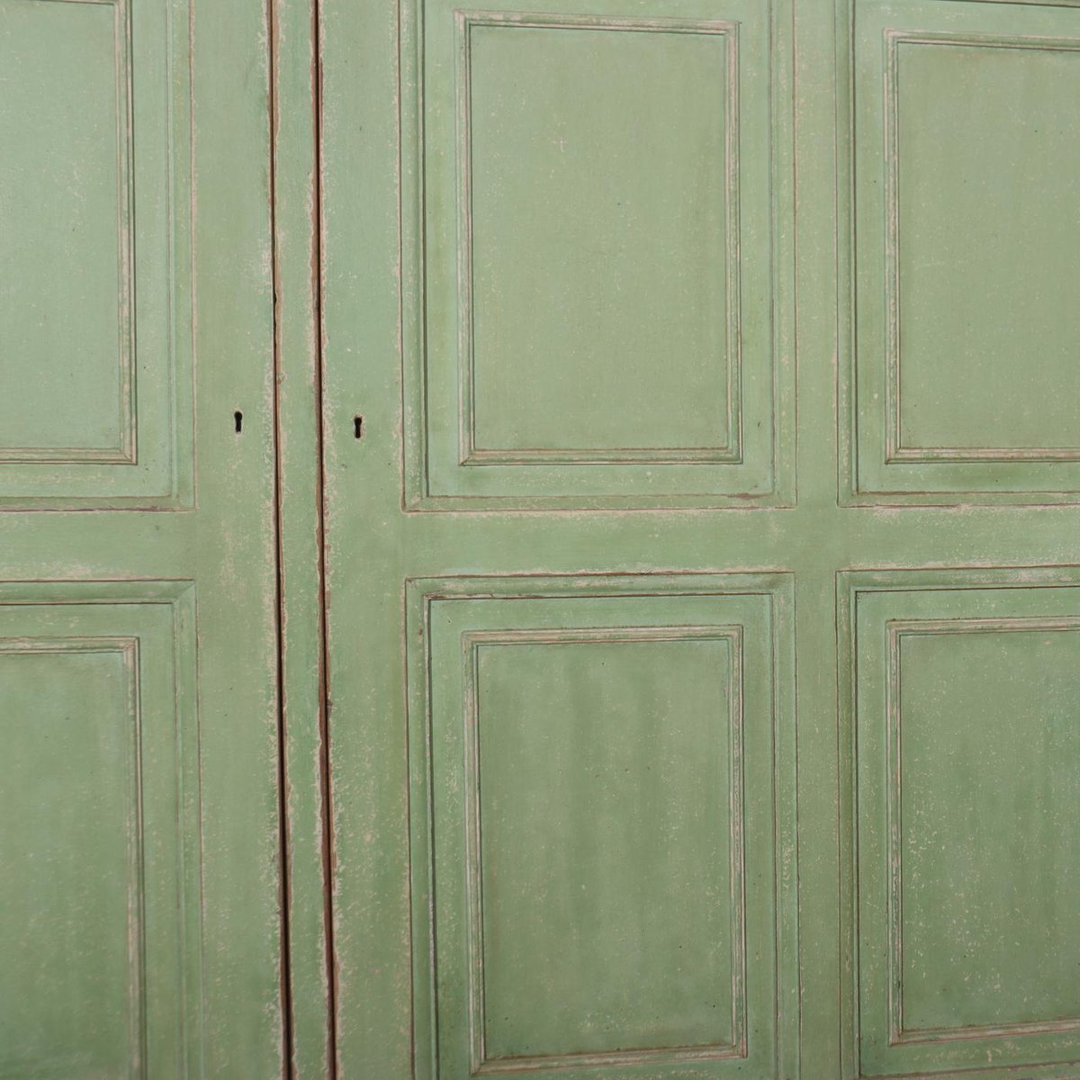 English Country House Linen Cupboard for sale at Pamono