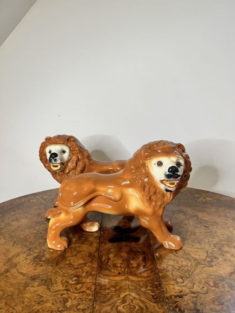 Large Victorian Staffordshire Lions, 1880s, Set of 2 for sale at Pamono