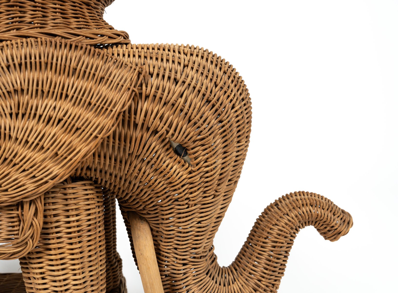 Rattan & Wicker Elephant Coffee Table in the style of Vivai Del Sud ...