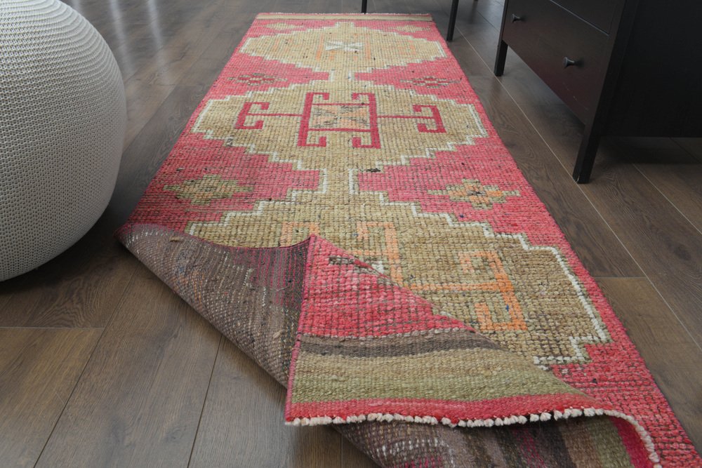 Turkish Wool Runner Rug, 1960s for sale at Pamono