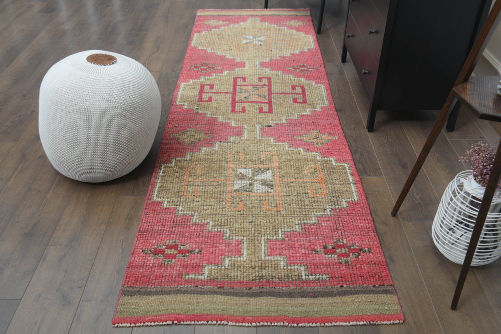 Turkish Wool Runner Rug, 1960s for sale at Pamono