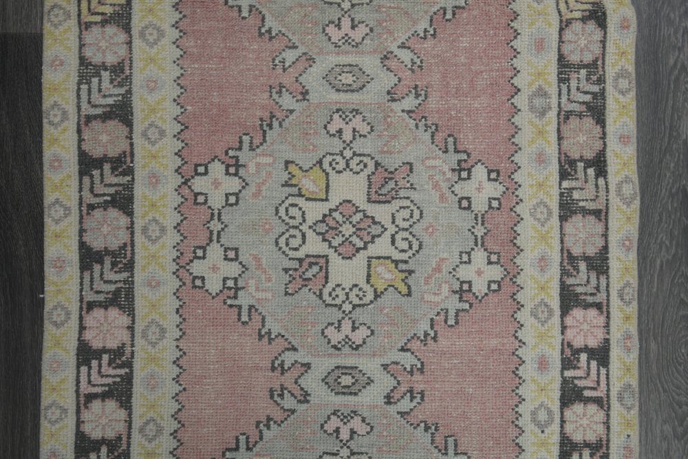 Turkish Wool Runner Rug, 1960s for sale at Pamono