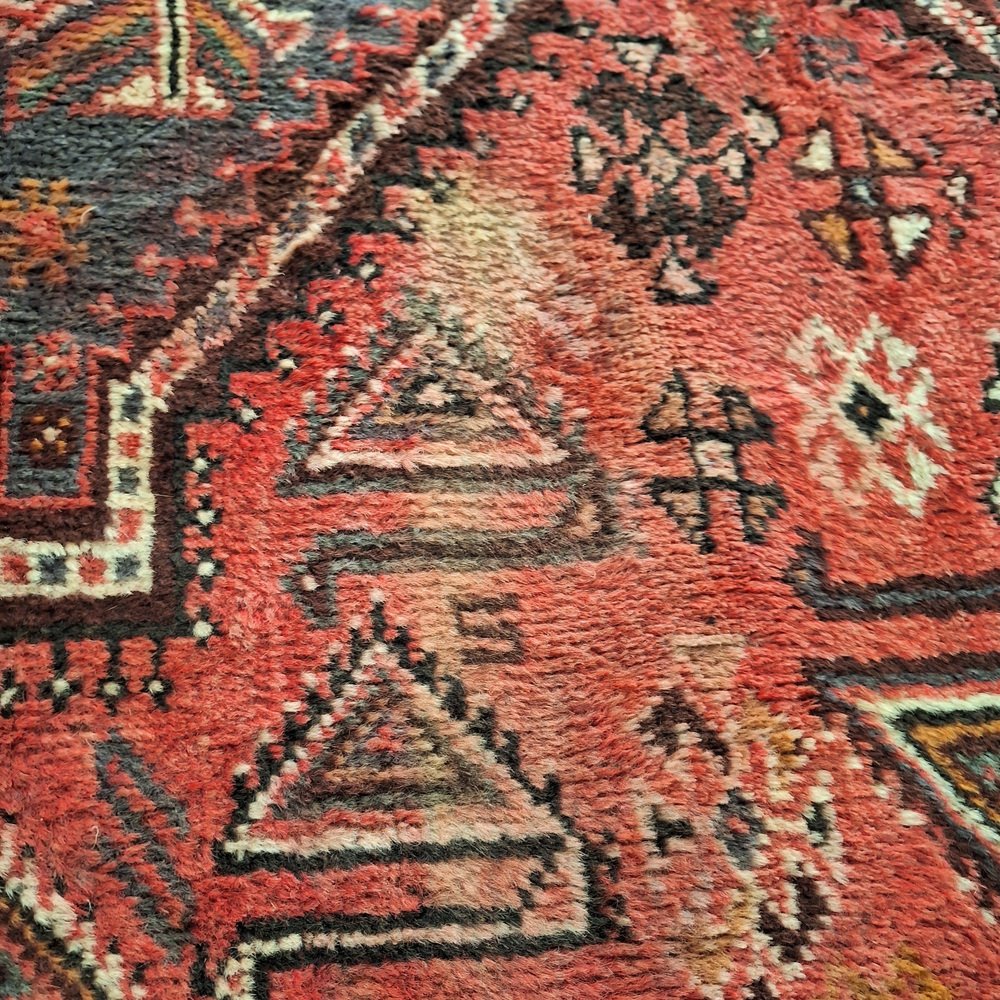 Large Vintage Middle Eastern Shiraz Nomadic Rug, 1970s for sale at Pamono