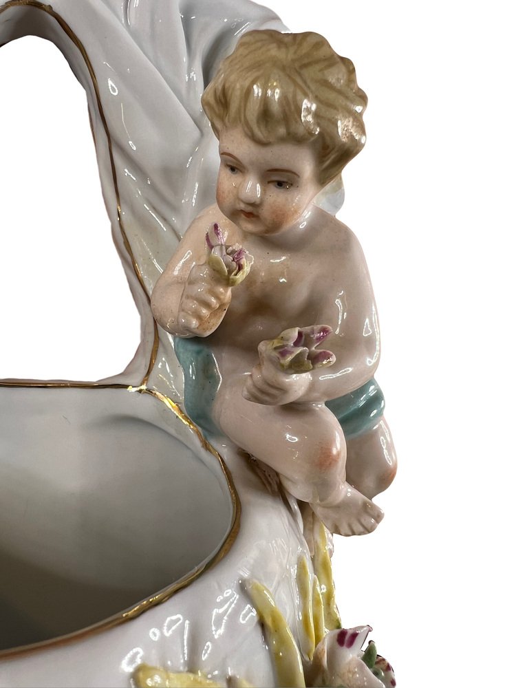Putti Wall Decor in Meissen Porcelain, 1920s for sale at Pamono