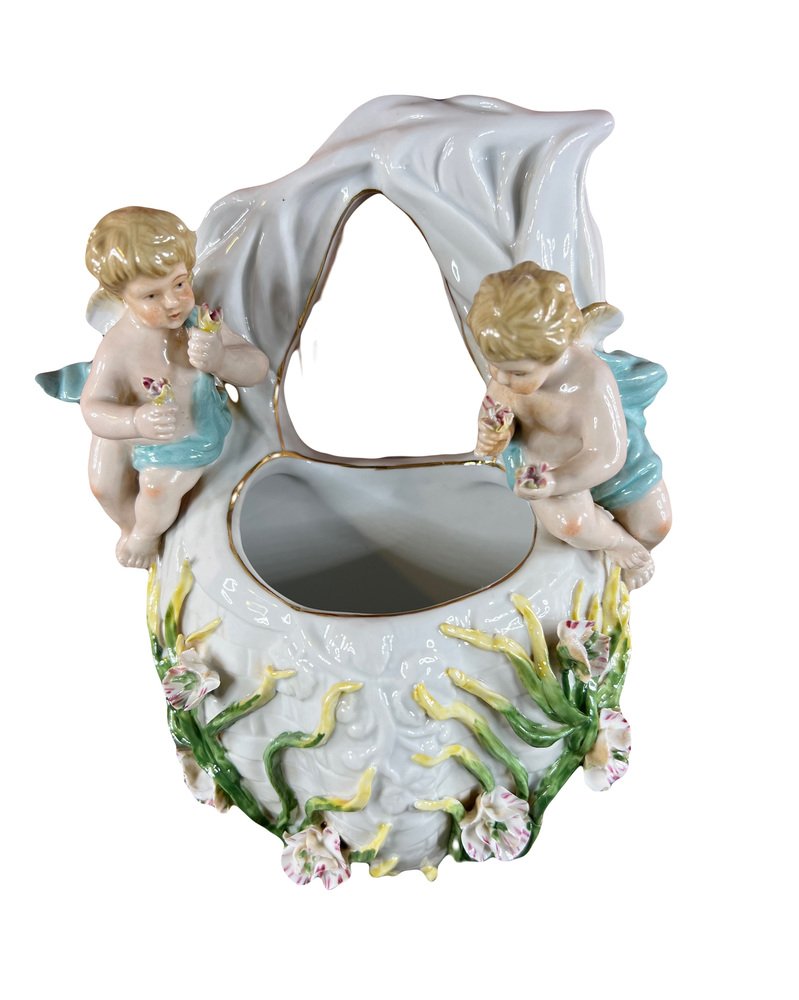 Putti Wall Decor in Meissen Porcelain, 1920s for sale at Pamono