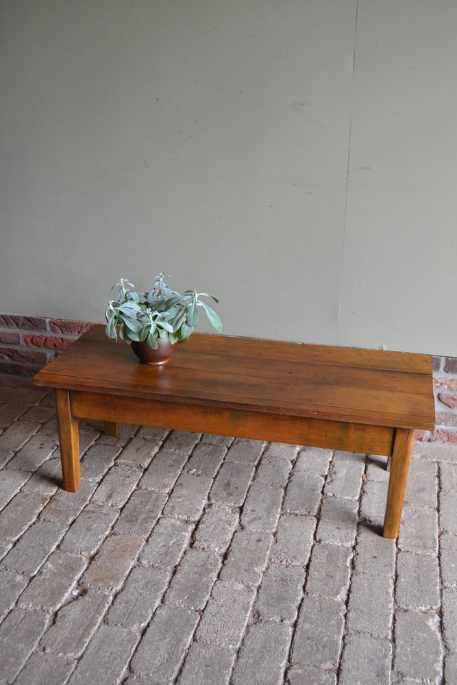 Antique Oak Coffee Table for sale at Pamono