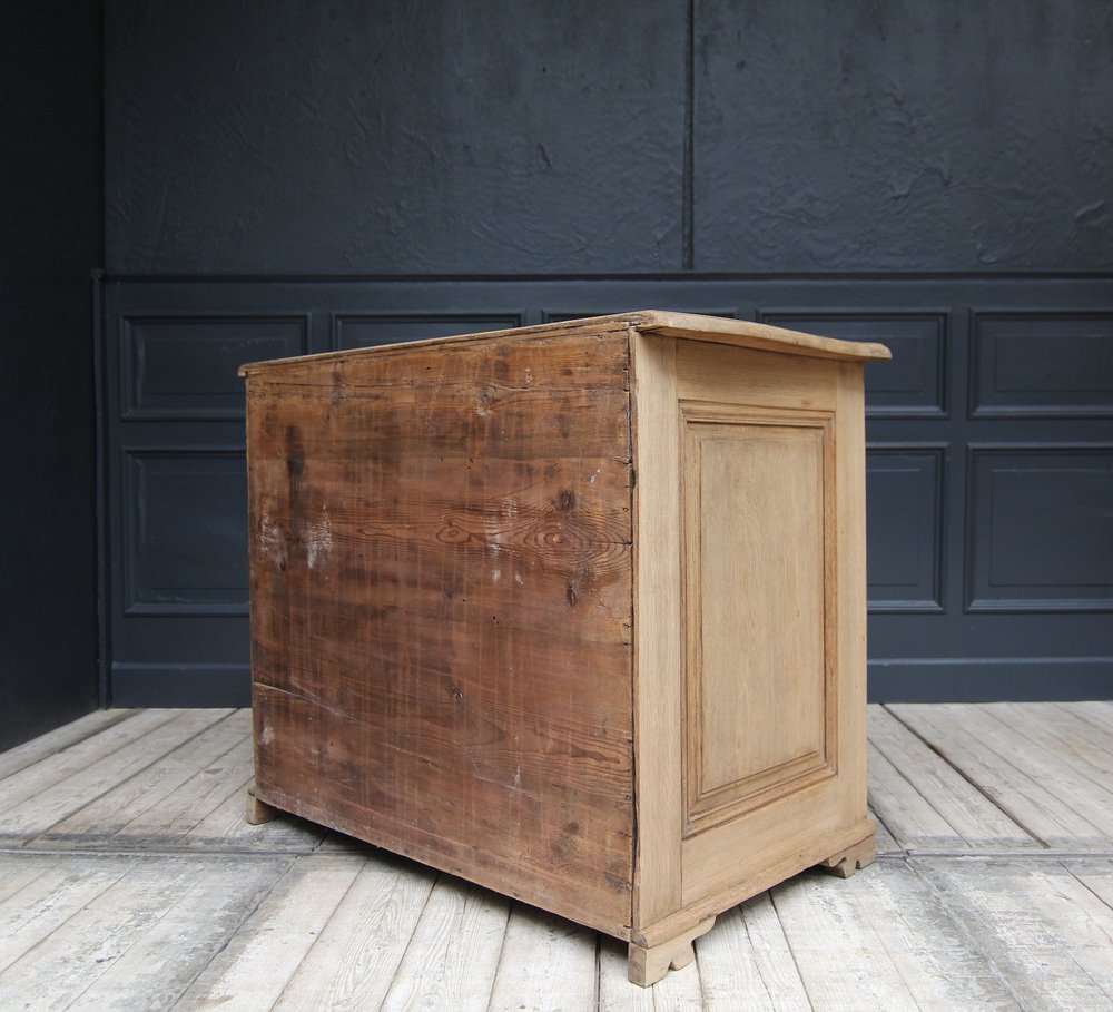 Antique Curved Baroque Chest of Drawers for sale at Pamono