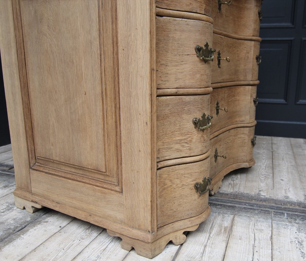 Antique Curved Baroque Chest of Drawers for sale at Pamono