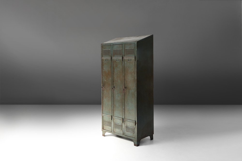 Antique Industrial Storage Locker, 1910 for sale at Pamono