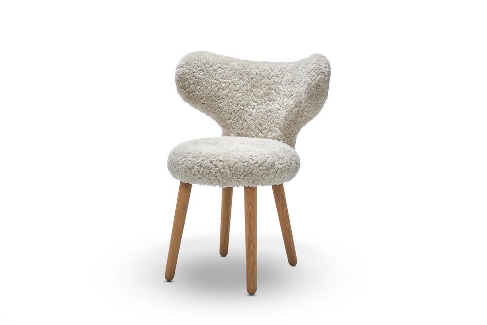 Moonlight Sheepskin WNG Chair by Mazo Design for sale at Pamono