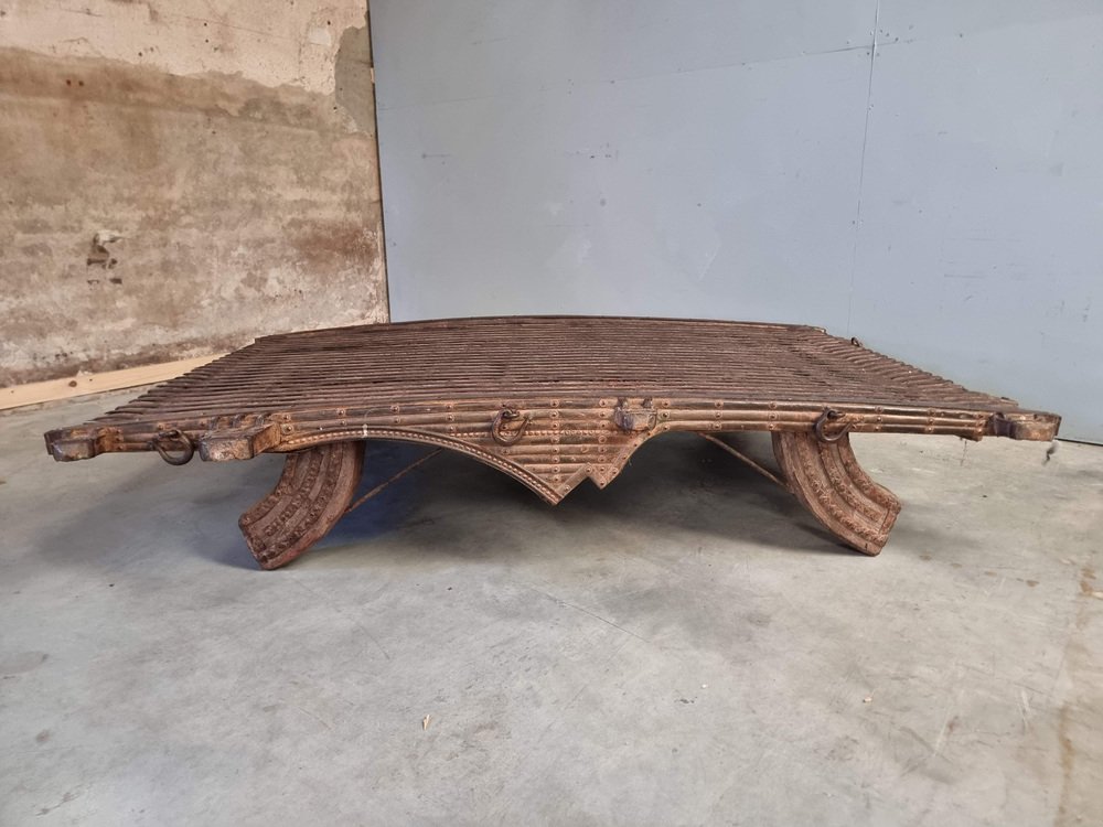 Antique Camel Coffee Table, 19th Century for sale at Pamono