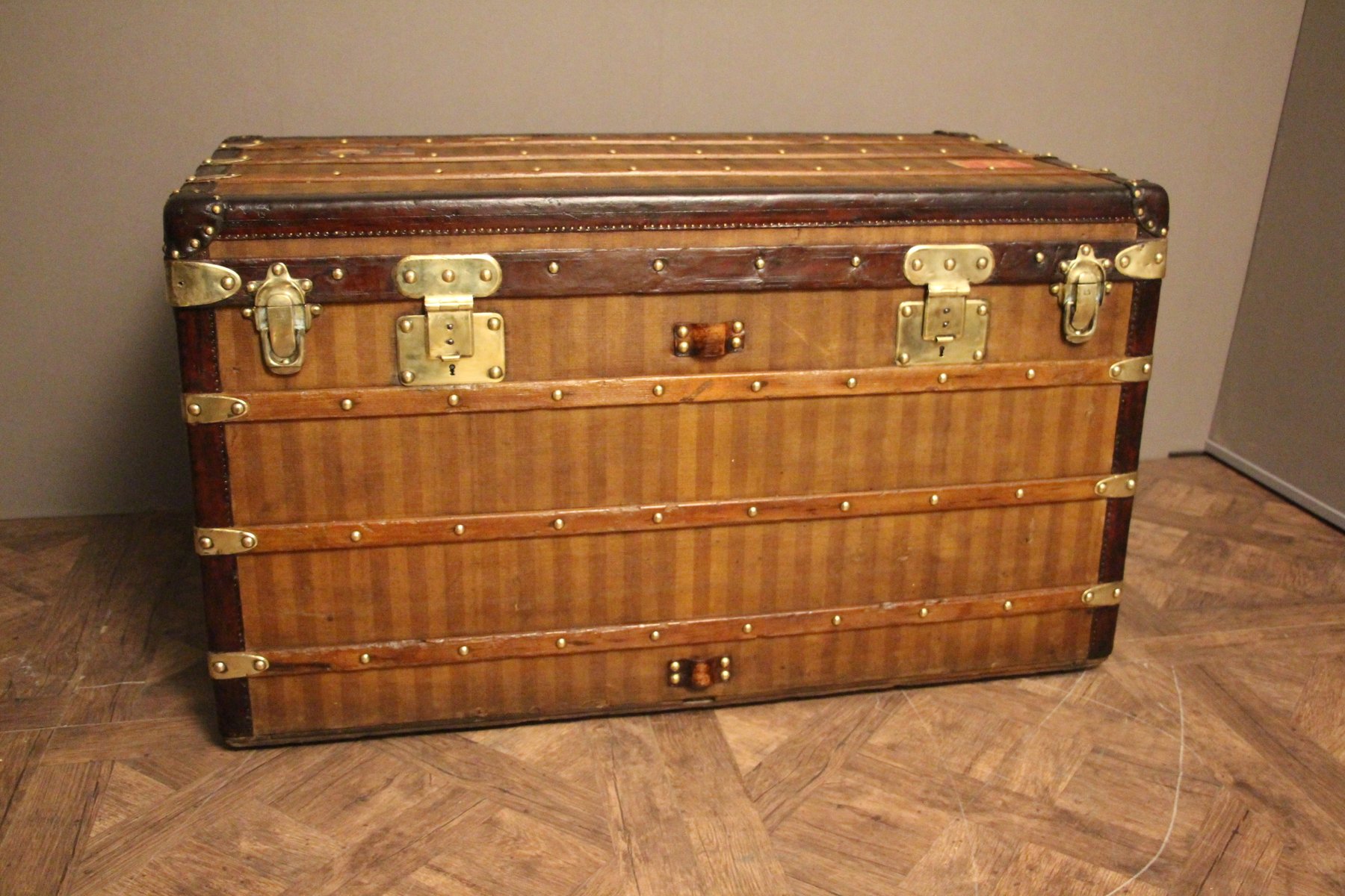 Antique / Vintage Louis Vuitton Steamer Trunk | IUCN Water